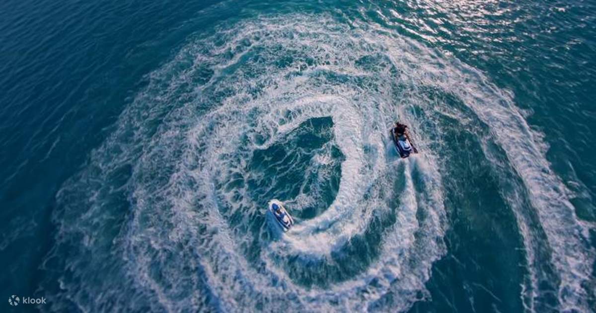 Half Moon Jet Skiing Experience - Klook Australia